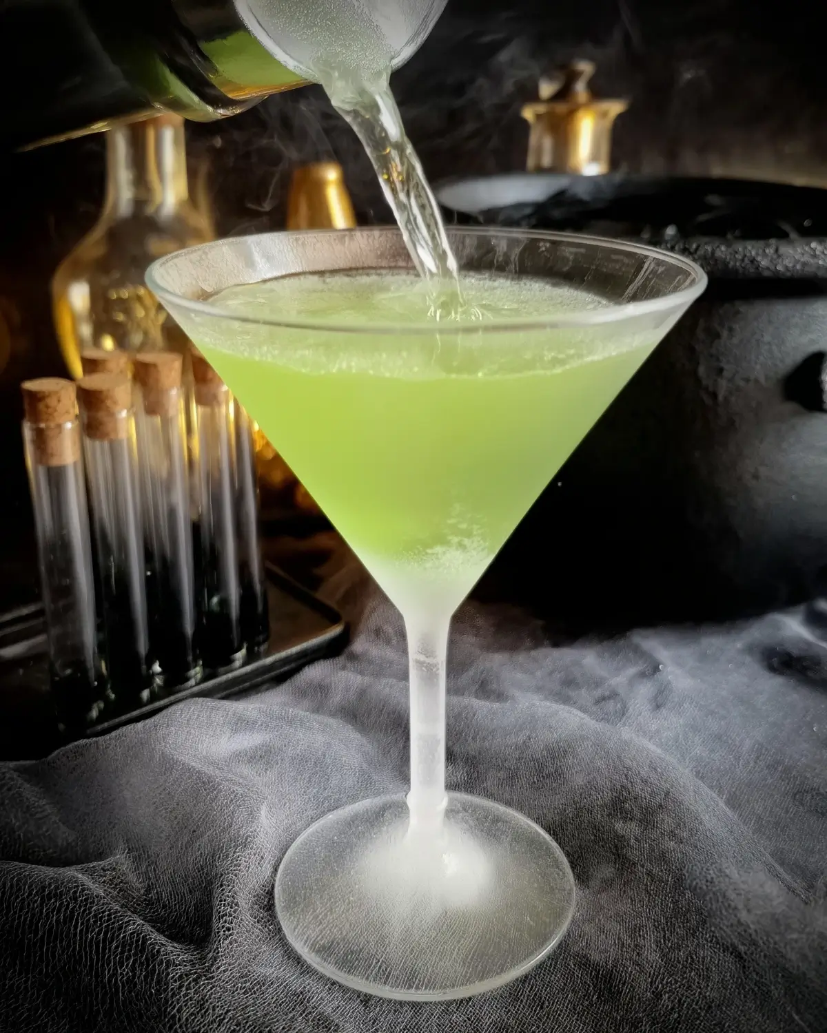 Poison Apple Halloween Cocktail – 1 Wickedly Good Party Drink